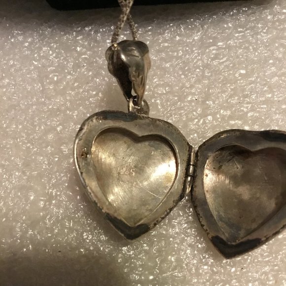 925 Sterling Silver | Jewelry | Lovely Sterling Silver Heart Shaped ...